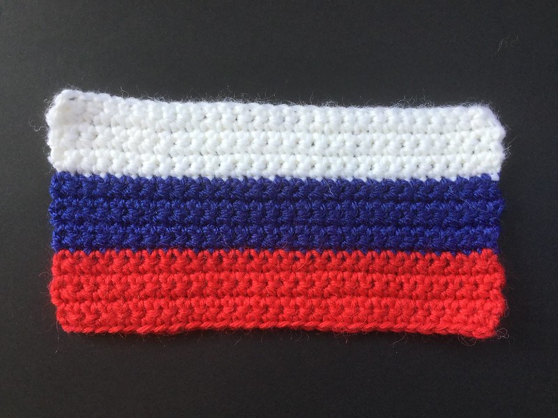 Solmuteoriaa - Flag of Russia Crochet Pattern